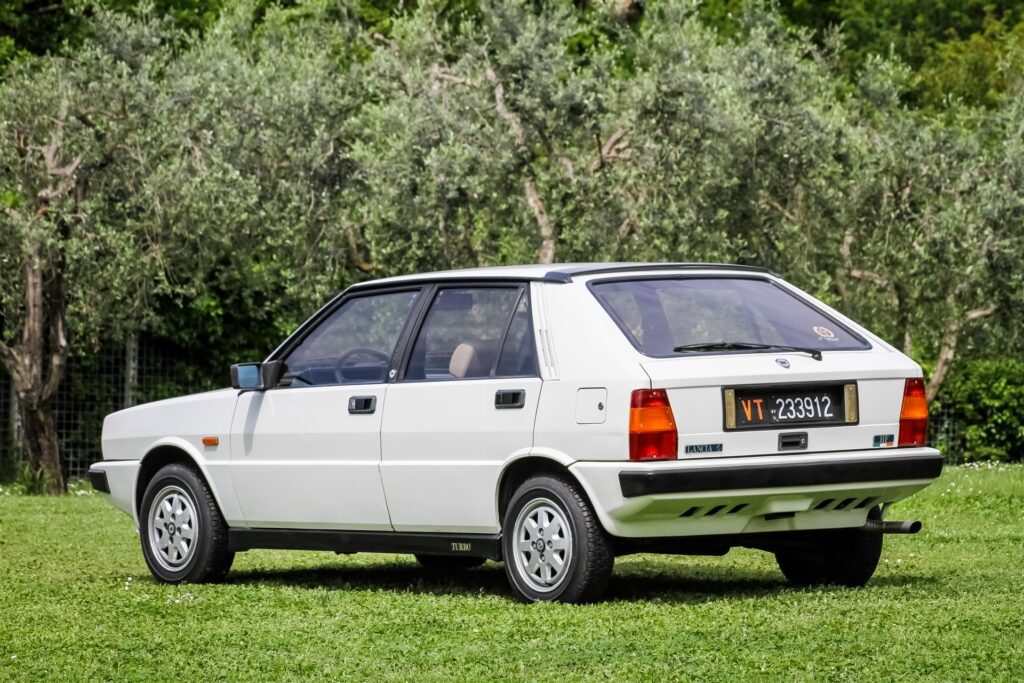 Lancia Delta HF Turbo e 4WD, genesi di un mito | Agorauto