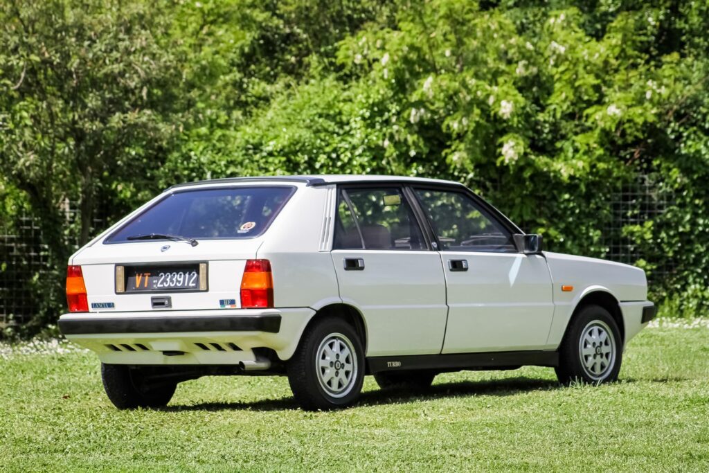 Lancia Delta HF Turbo e 4WD, genesi di un mito | Agorauto