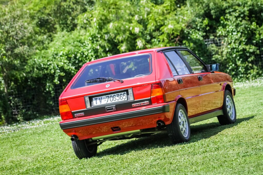 Lancia Delta HF Turbo e 4WD, genesi di un mito | Agorauto