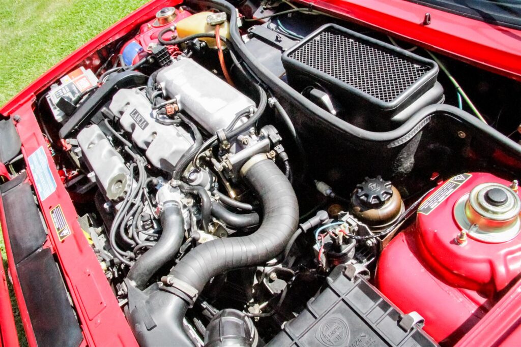 Lancia Delta HF Turbo e 4WD, genesi di un mito | Agorauto