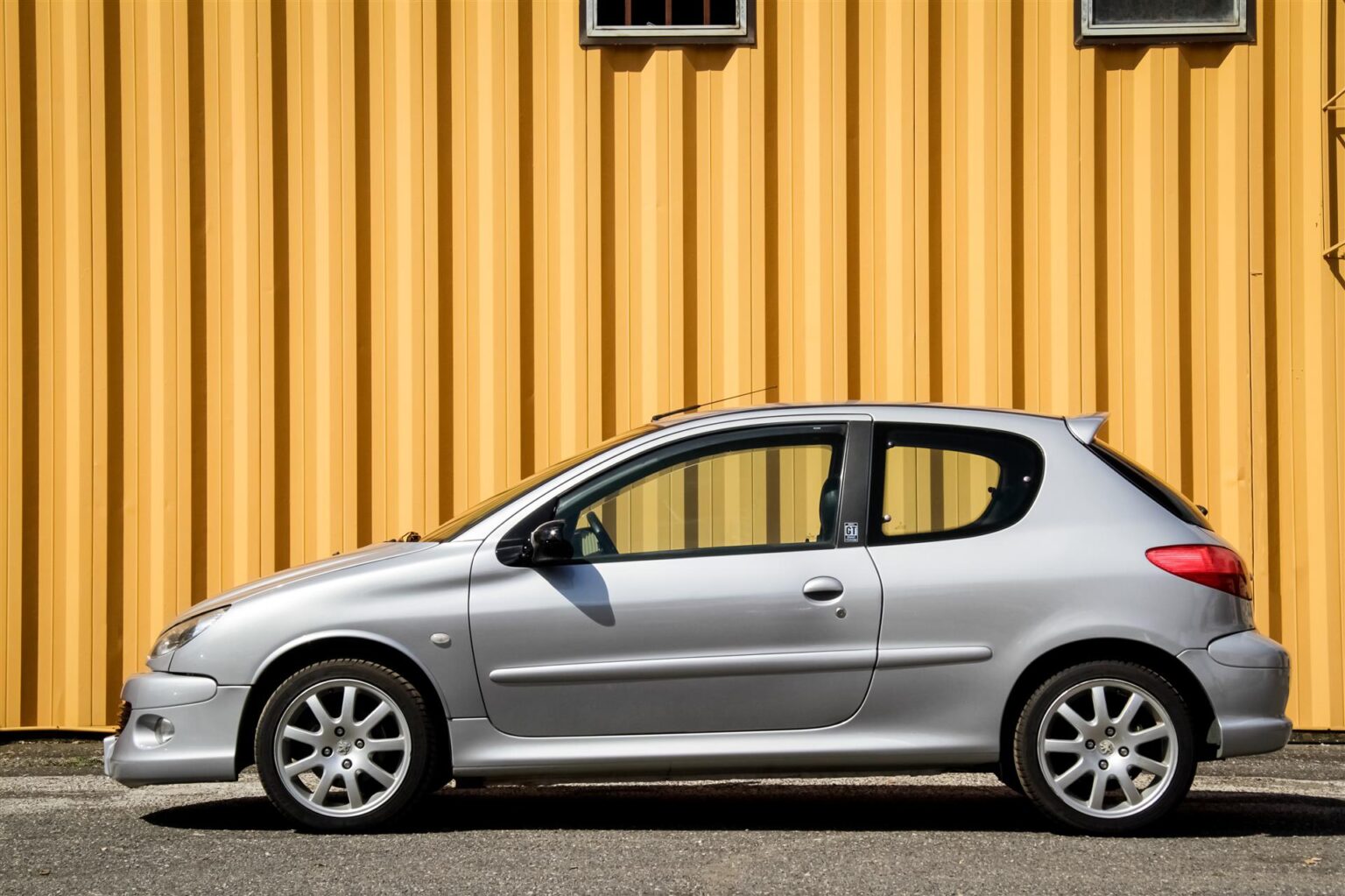Peugeot 206 GT, a youngtimer with a worldwide appeal | Agorauto